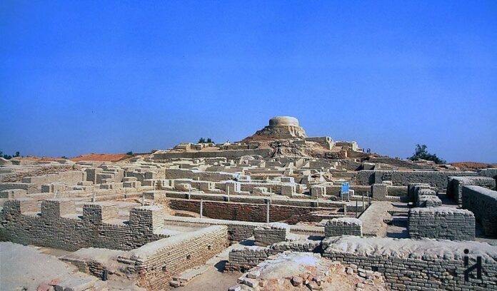 Who Destroyed Mohenjo-Daro? - imaginaryhistory.com