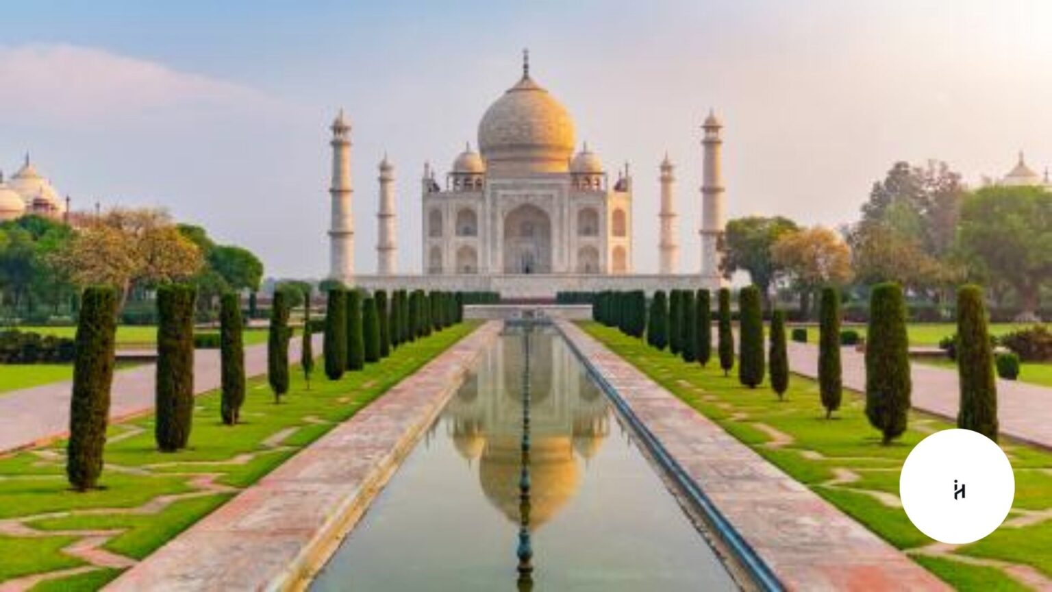 Who Is the Builder of the Taj Mahal? A Deep Dive into History ...