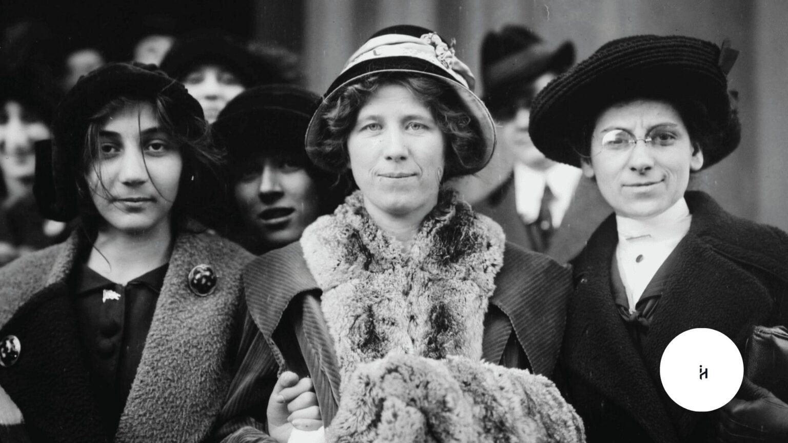 Famous Women in History: Icons Who Changed the World - imaginaryhistory.com