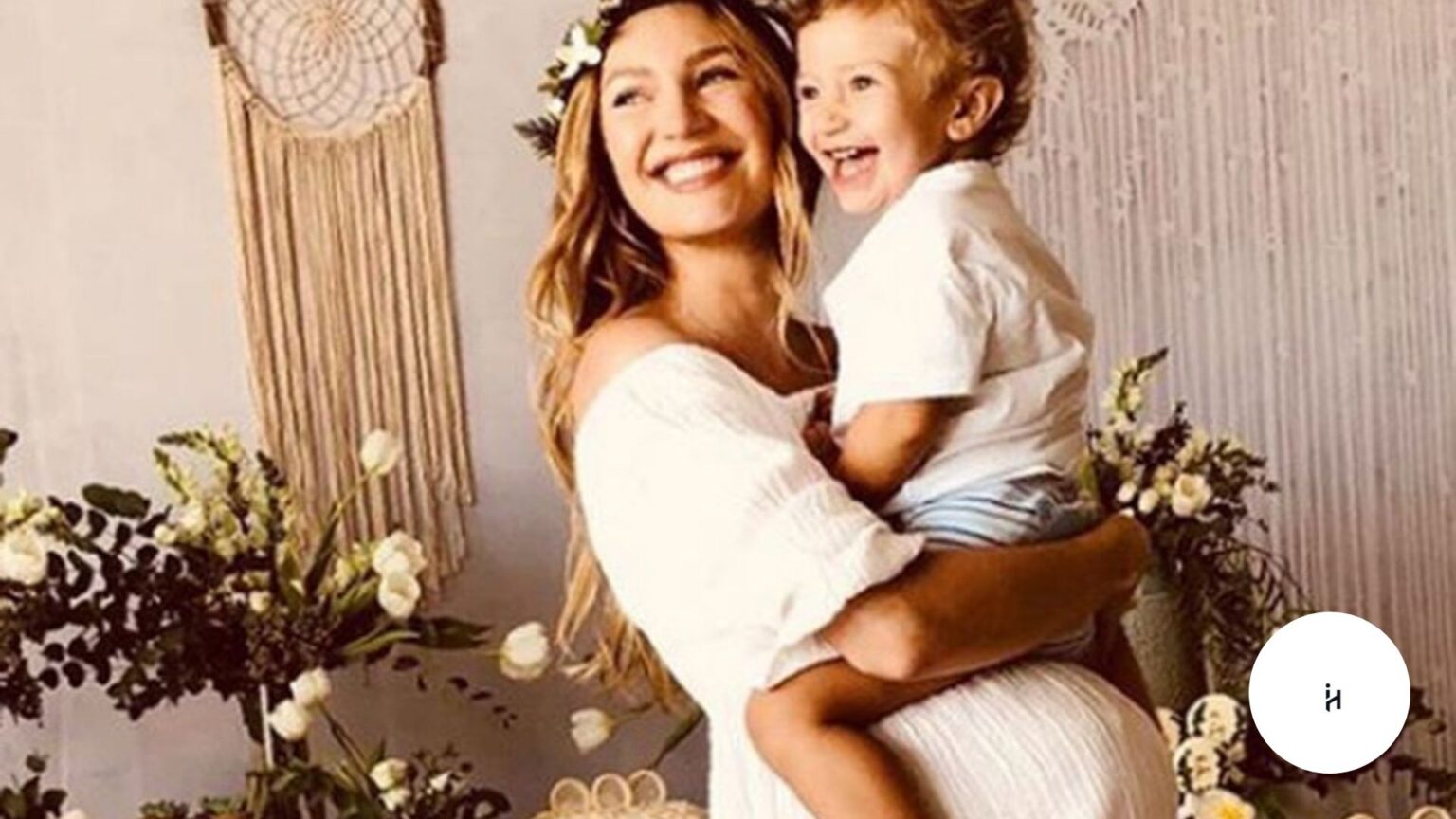 Candice Swanepoel Children: Anacan & Ariel Overview - imaginaryhistory.com